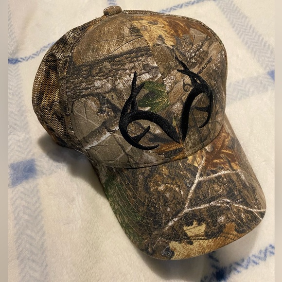 Realtree | Accessories | Camo Realtree Hat | Poshmark